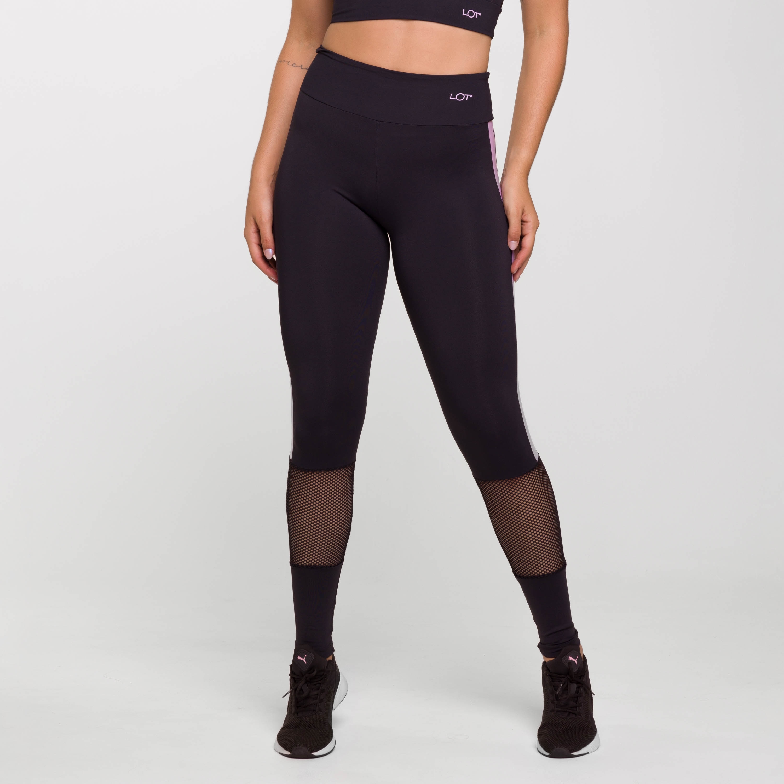 Legging Moving Preta Poliamida com Estampa Lilás e Telinha - Lot Fitness