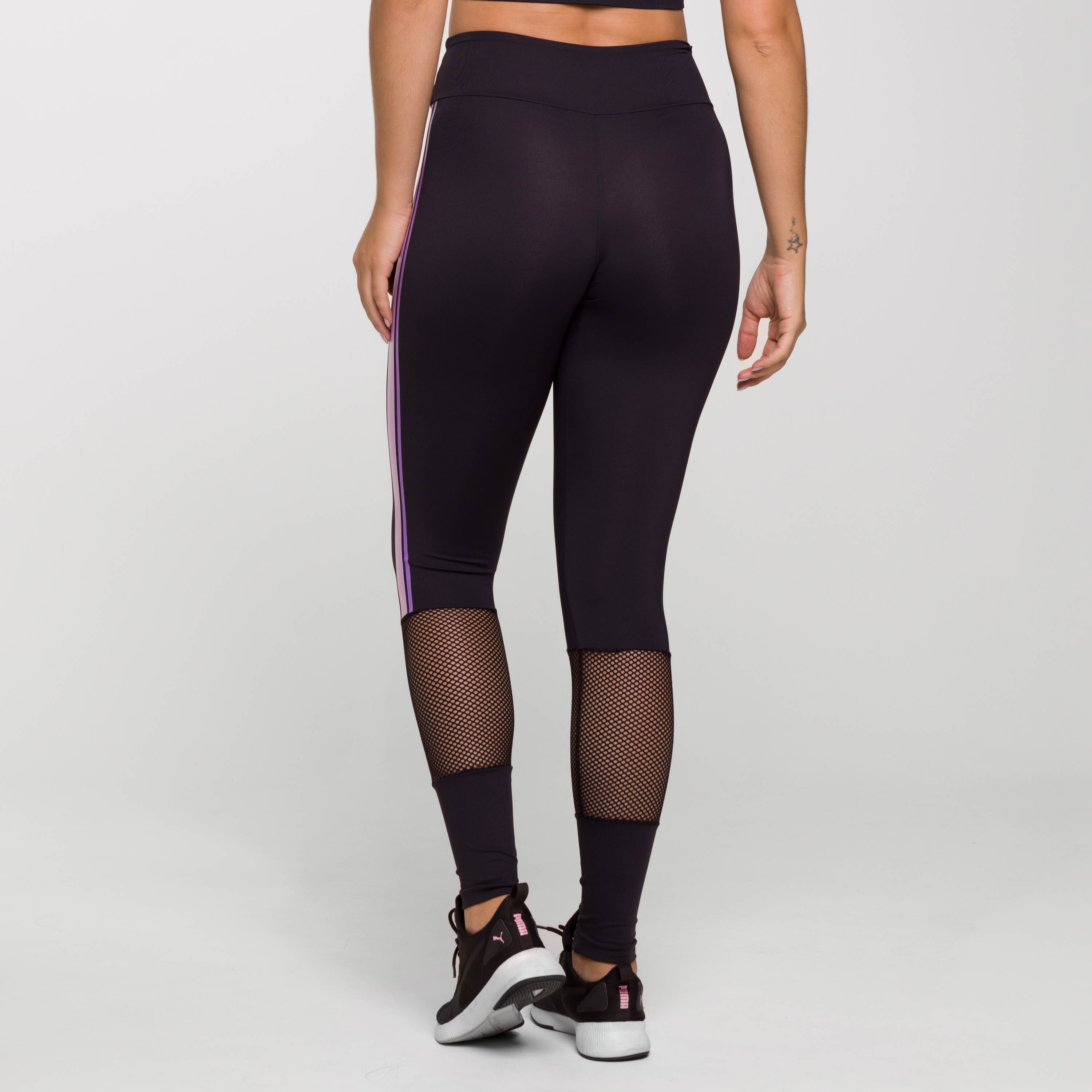 Legging Moving Preta Poliamida com Estampa Lilás e Telinha - Lot Fitness